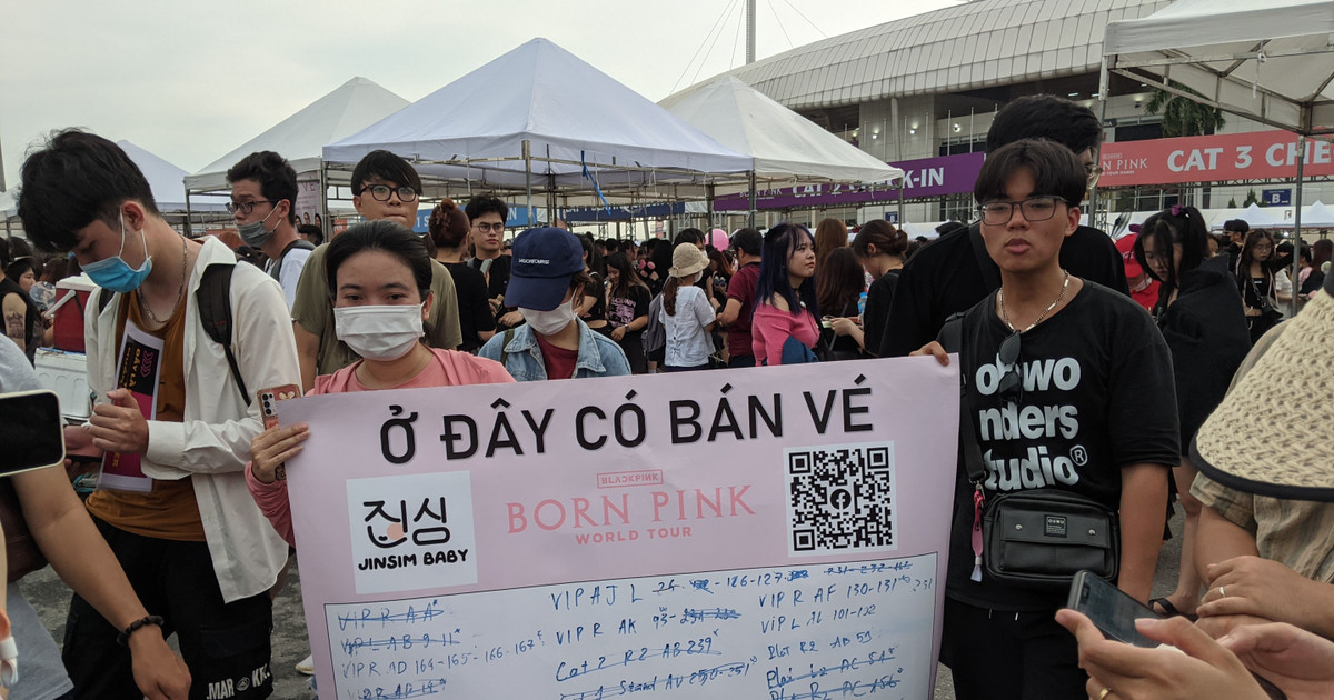 Giá vé "chợ đen" concert Blackpink hạ nhiệt | Thương gia - Thông tin ...