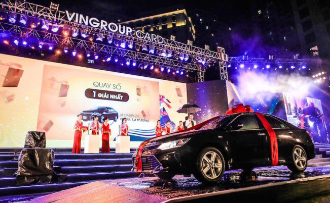 Vingroup trao thưởng cho chủ thẻ VinCard hơn 7 tỷ đồng | Thương gia ...